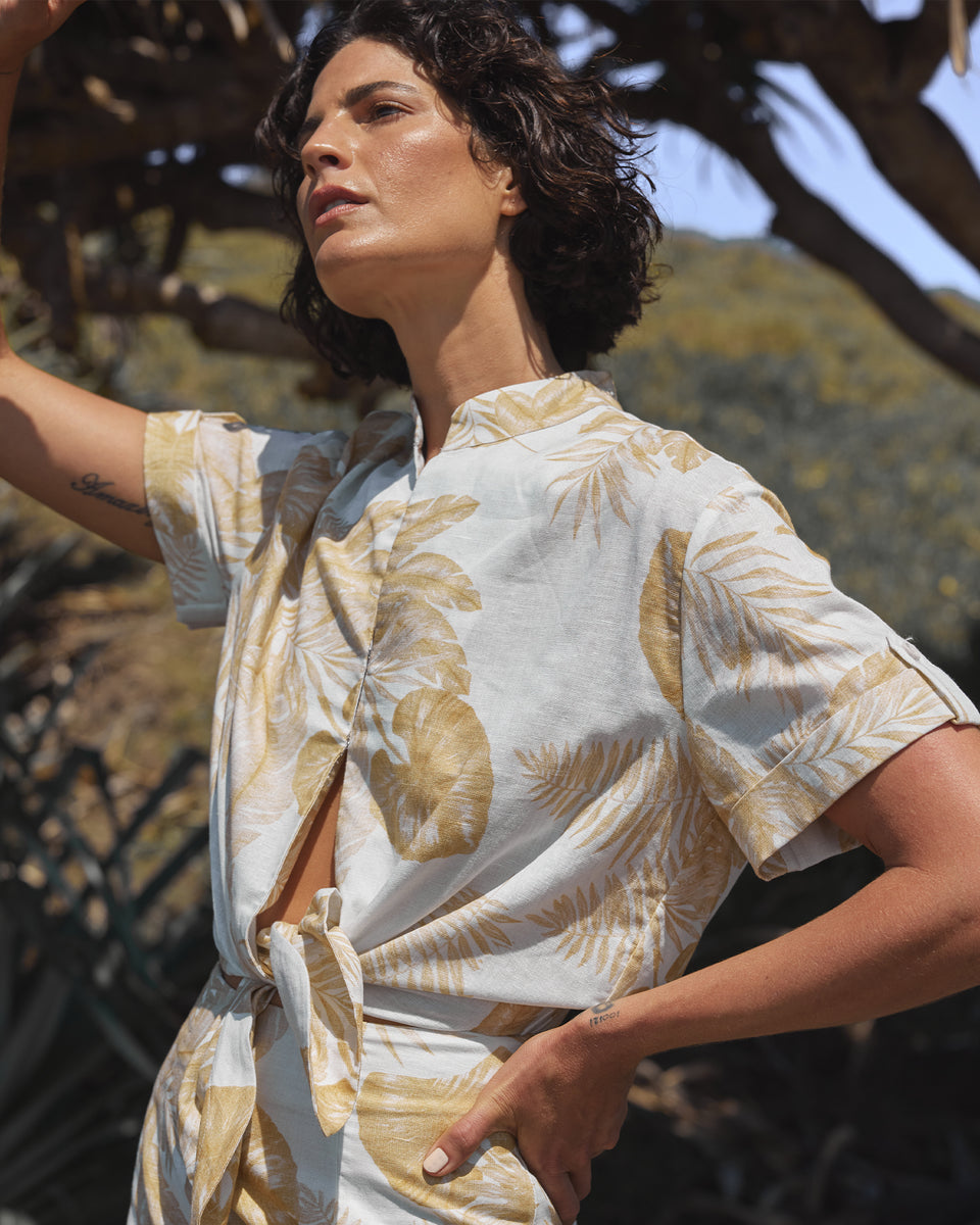 Samara Linen Tie Front Top – Amelius